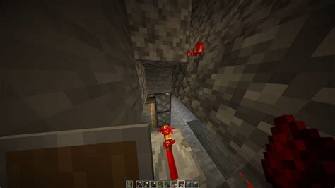 Why Isnt This 2x1 Piston Door Working Help Rminecraftredstone