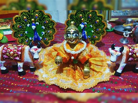 Krishna Janmashtami 2022 Know Rules Offering Bhog Kanha Laddugopal Ko