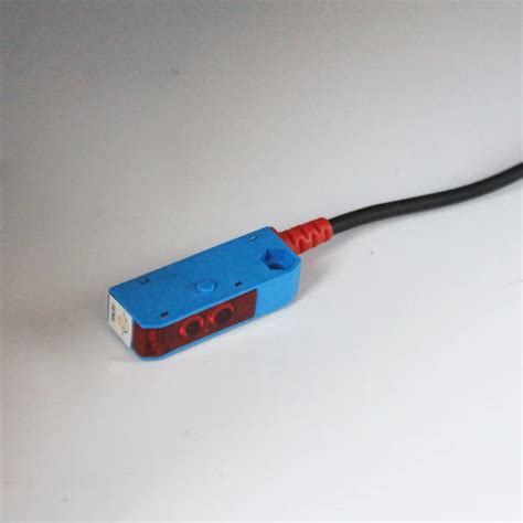 Cm Diffuse Reflection Vdc Pnp Infrared Photoelectric Sensors For Position Usage Buy