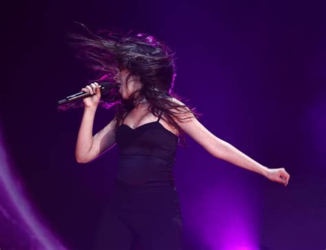 Camila Cabello Singer Wallpapers Wallpaper Cave