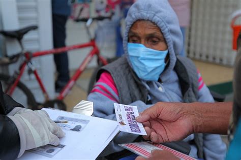 Aumentarán presupuesto para becas y apoyos en 2022 e consulta