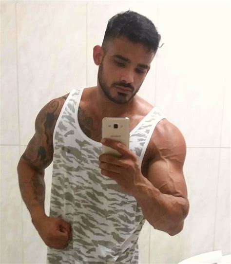 Pin By Juan Sospedra On Chicos Selfie 2 Internet Friends Brazil Men