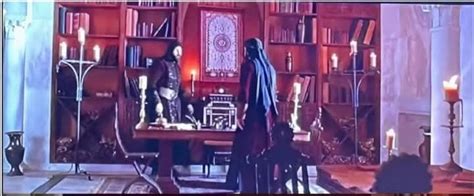 تامر مكتب معاوية بن أبي سفيان المكتبة بها كتب مطبوعة و مجلدة