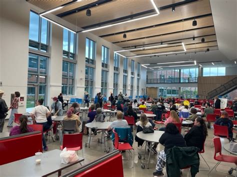 Pfsp Rallies For A Living Wage And Workplace Safety Kboo