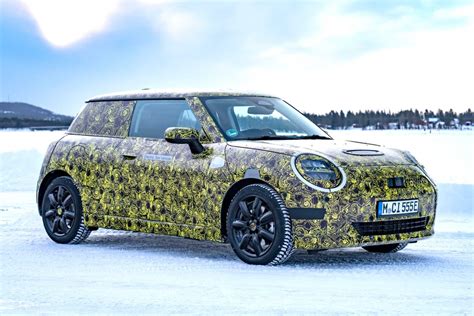 The J Electric MINI Cooper Dimensions Its Bigger Than We Expected MotoringFile