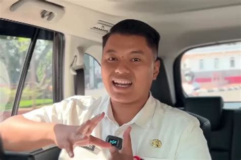 Inilah Sosok Camat Gajahmungkur Ade Bhakti Diduga Dimutasi Karena