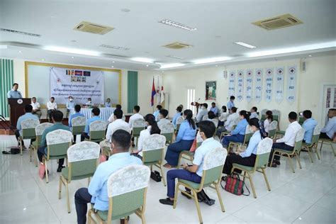 សាខា កាកបាទក្រហមកម្ពុជា រាជធានីភ្នំពេញ បើកវគ្គបណ្តុះបណ្តាលគ្រូបង្គោលស្តីពី សុវត្ថិភាពចរាចរណ៍