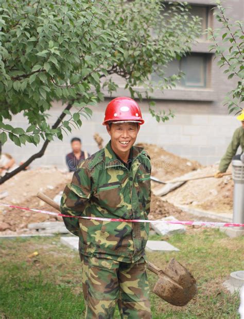 Chinas Migrant Workers Editorial Image Image Of Cement 36361315