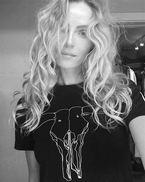 Valentina Zelyaeva Valentina Zelyaeva Moda Casual Model