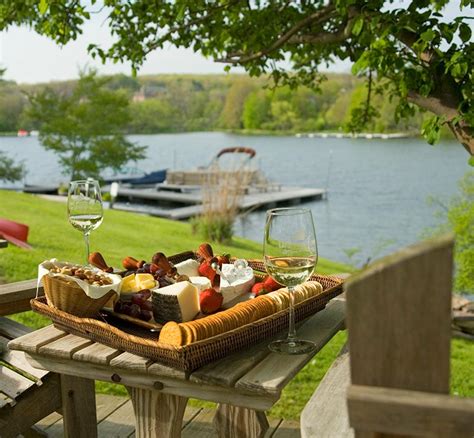 Our Deep Creek Lake Hotel Is The 1 Best Fall Getaway