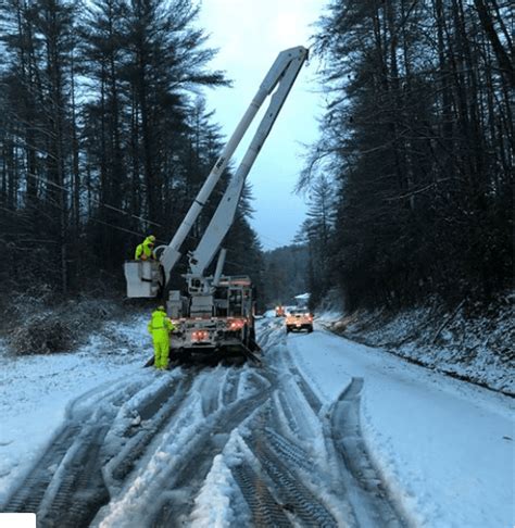 Winter Storm Warning Extended Power Restoration Efforts Continue Wrwh