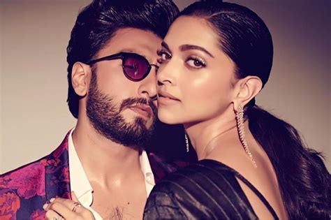 Airport Diaries Deepika Padukone Ranveer Singh S Romance Is Just For