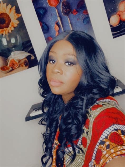 Toni Payne Medium