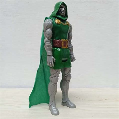 Promo Hasbro Titan Hero Series Marvel Doctor Doom Action Figure Diskon