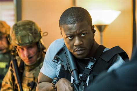 Fbi Most Wanted Taxman Photos Introducing Edwin Hodge As Ray Cannon Ksitetv