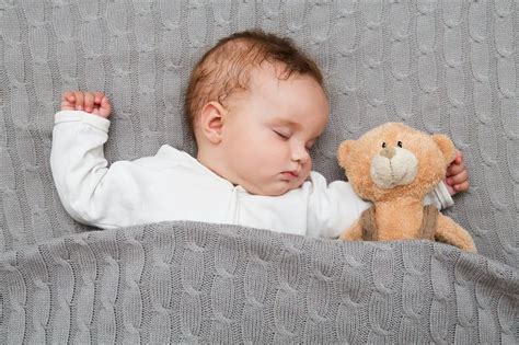 Estas Son Las 3 Razones Por Las Que Tu Bebé Se Despierta En La Noche