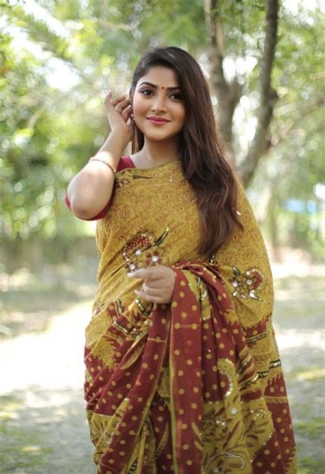 Pin Van Suresh Trivedi Op Most Beautiful Shwetha