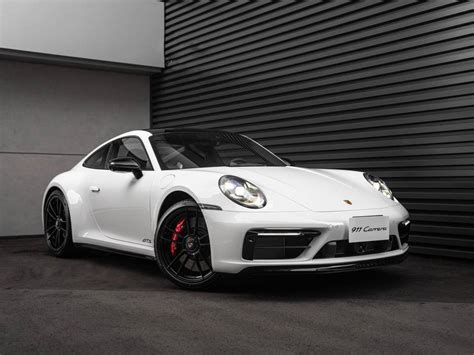 在 新竹保時捷中心 購買中古保時捷 2022 保時捷 911 Carrera 4 Gts