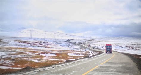 2023川藏公路游玩攻略 藏公路的荒芜苍凉和艰辛 去哪儿攻略
