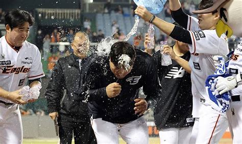 드디어 Kbo 통산 ‘100승 고지 올라선 류현진“한·미 통산 200승 빨리하고 싶어”