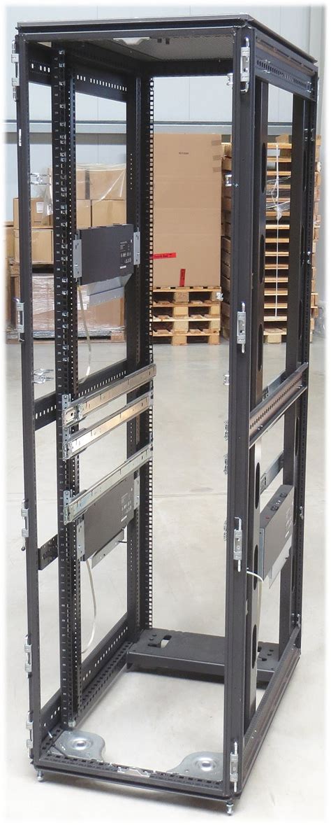 HP Rack 10642 G2 Serverschrank 42E mit 3x PDU auf Rollen Rack Zubehör