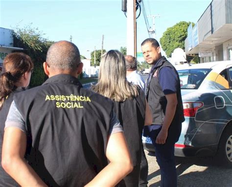 Assistência Social De Criciúma Realiza Abordagens A Pessoas Em Situação
