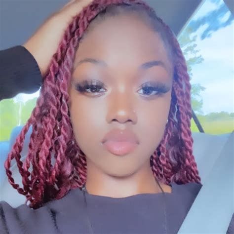 Sanaa ⭐️ Sanaanoelle On Threads