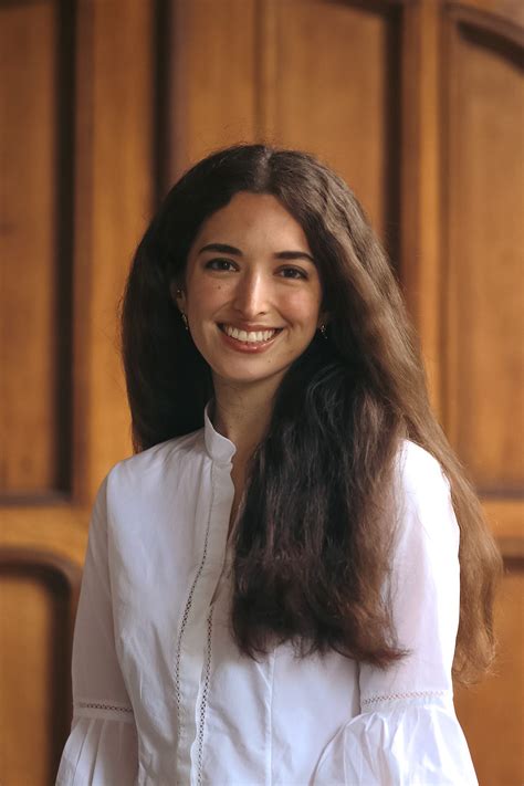 Grisel Hernandez Medium