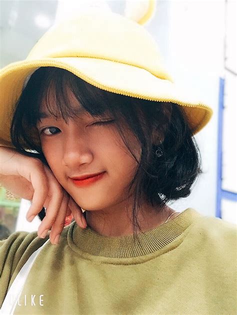 Ghim Trên G I R L