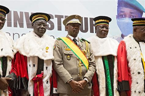 Bloco de nações africanas impõe embargo contra Mali Internacional