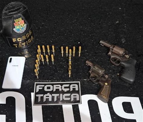 Quatro Suspeitos São Capturados E Armas Drogas E Munições São