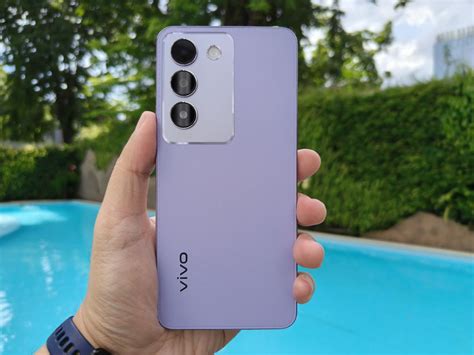 [hands On] Kesan Pertama Mencoba Vivo Y100 5g Varian Ungu Anggrek