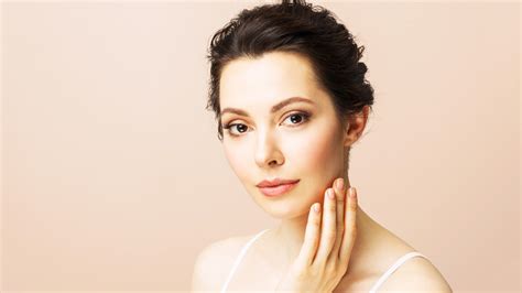 चेहरे पर विटामिन ई कैप्सूल कैसे लगाएं How To Apply Vitamin E Capsule