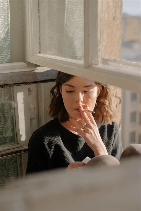 Blunt Vs Joint Everything You Need To Know Cannabis News And Culture Magazine