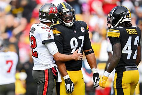 Report Card Grading The Steelers Week 6 Win Over Tampa Bay Behind