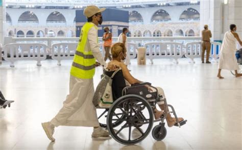 В Мекке чествуют волонтеров помогающих паломникам