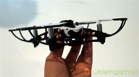 Parrot Minidrones Mambo And Swing Hands On Review Ubergizmo
