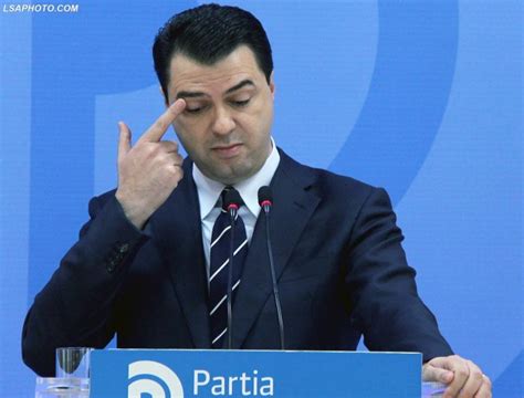 Lulzim Basha Reagon Për Foton E Ballës Nuk Më Kujtohet” Vizion Plus