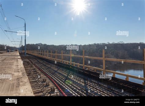 Restoration Of The City Bridge New Reinforcement Binding Have Been