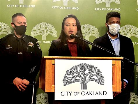 East Oakland Shooting Kills Teen Injures 7 People