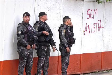 Dois suspeitos são mortos em troca de tiros a Rota 12 01 2023