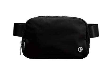 The Lululemon Belt Bag Is My Ultimate Travel Hack