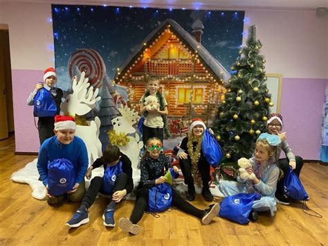 В преддверии Нового года обучающиеся 1а 2а классов получили от имени родителей неожиданный