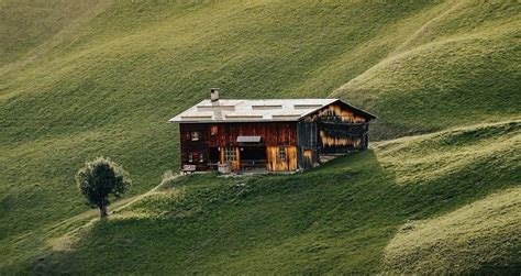 7 Tips For Mastering The Isolation In Photography Skylum Blog