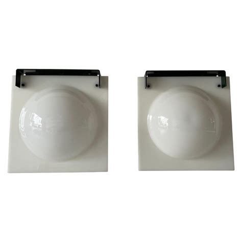 High Quality Plexiglass Bubble Design Pair Of Wall Lamps 1960s Italy