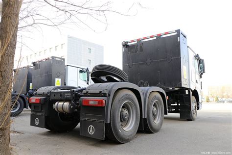 图北奔 V3重卡 25T 6X4 纯电动牵引车 ND4250BBXJ7Z02BEV 实拍图片 1145725 卡车之家