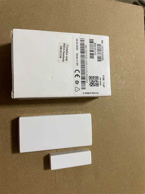Dsc Powerseries Neo Wireless Repeater And Door Sensor Contact Furniture