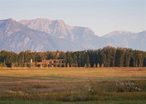 Clb Architects Designs Black Fox Ranchhouses