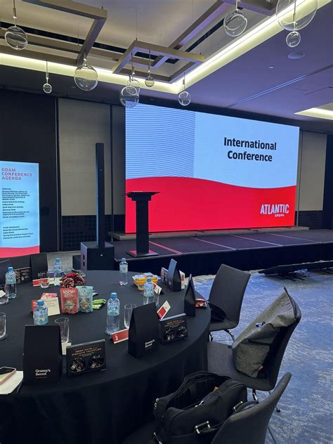 Smoki Prima Bananica štark Andrea Ribičić