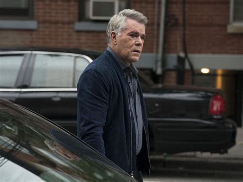 Shades Of Blue Shades Of Blue Fotos Ray Liotta 18 No 242